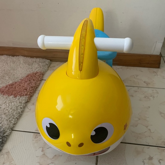 Nickelodeon | Toys | Baby Shark Ride On | Poshmark